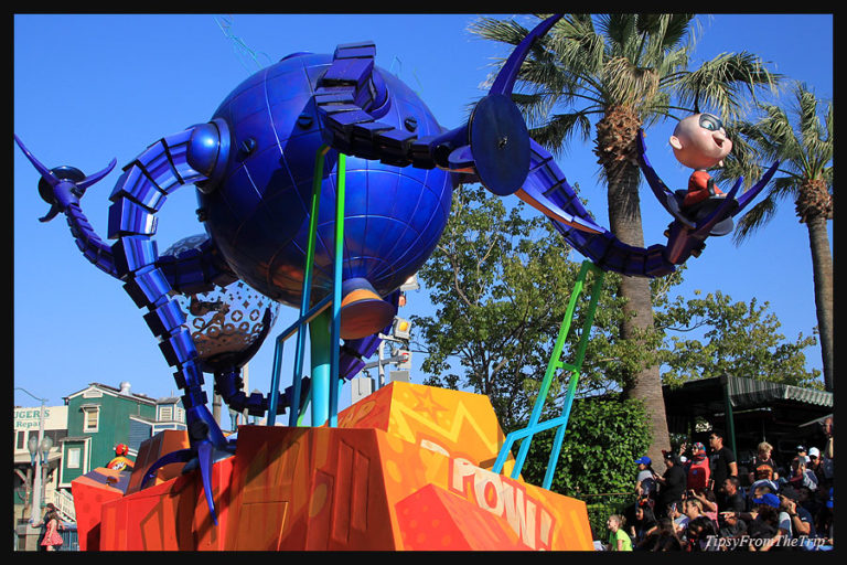 Pixar Play Parade: Faces and Floats | Tipsy from the TRIP